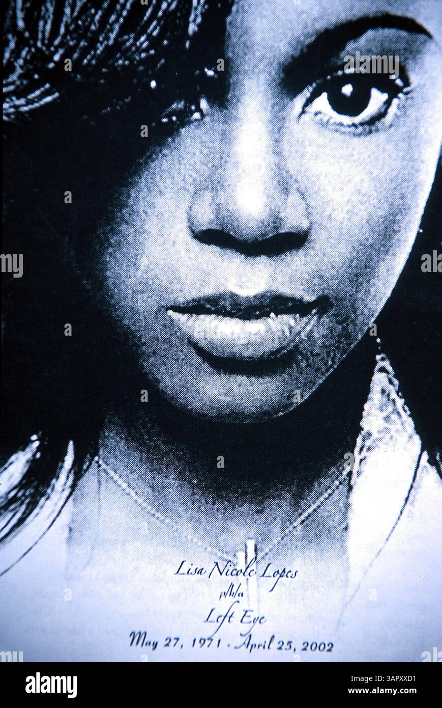 Jan. 1, 2011 - K24930JKRON: 5/2/02.THE FUNERAL SERVICES FOR LISA ''LEFT ...