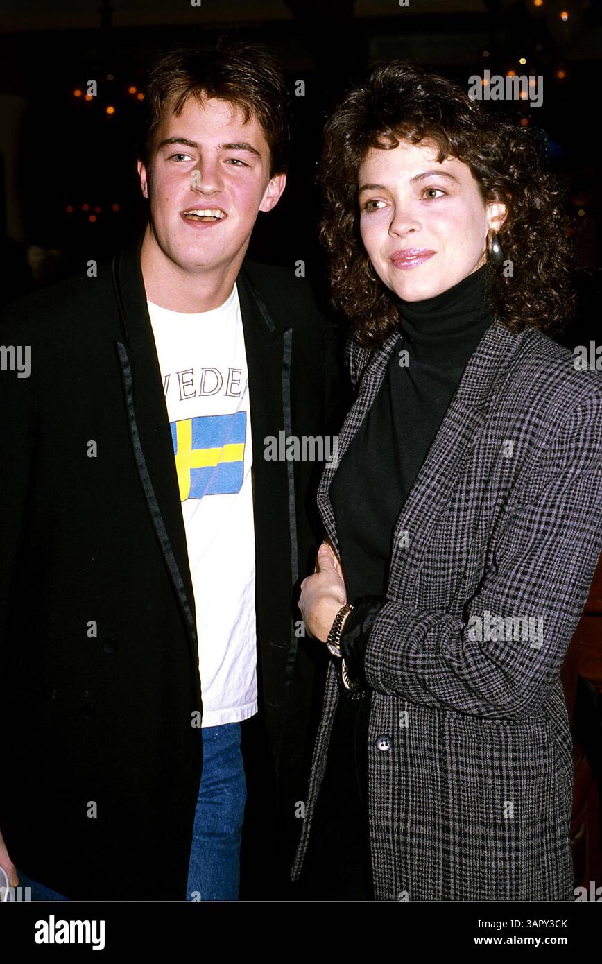 Jan. 1, 2011 - F5364.MATTHEW PERRY MARY PAGE KELLER. TOM RODRIGUEZ ...