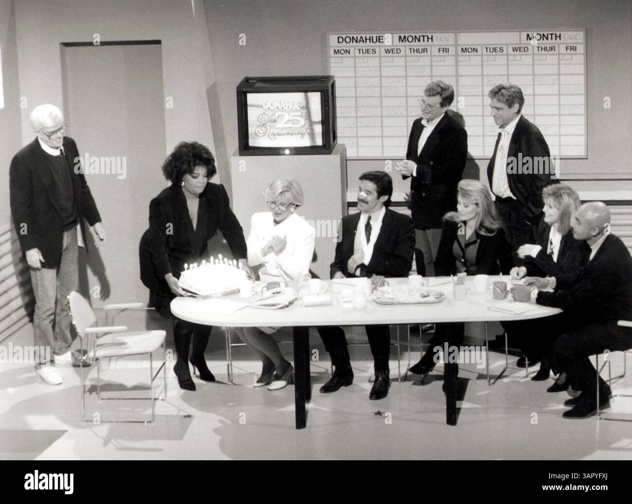 Phil donahue oprah hi-res stock photography and images - Alamy