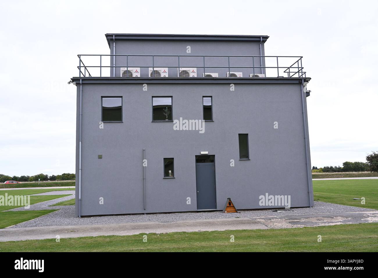 Aerodrome watch ofice hi-res stock photography and images - Alamy