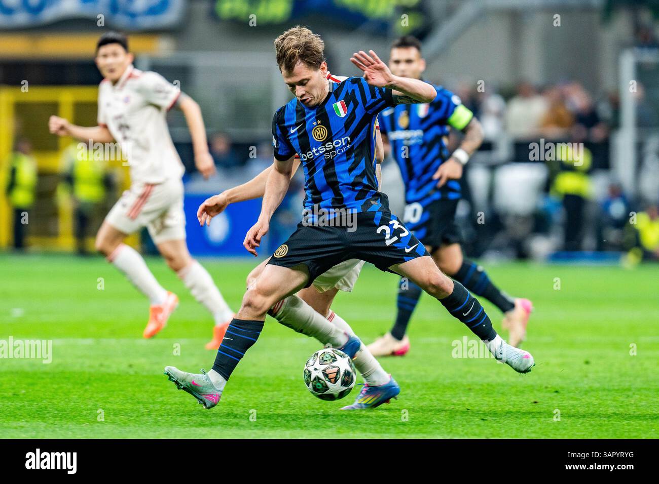 Mailand, Italien. 16th Apr, 2025. 16.04.2025, Inter Mailand vs. FC Bayern München, UEFA ...