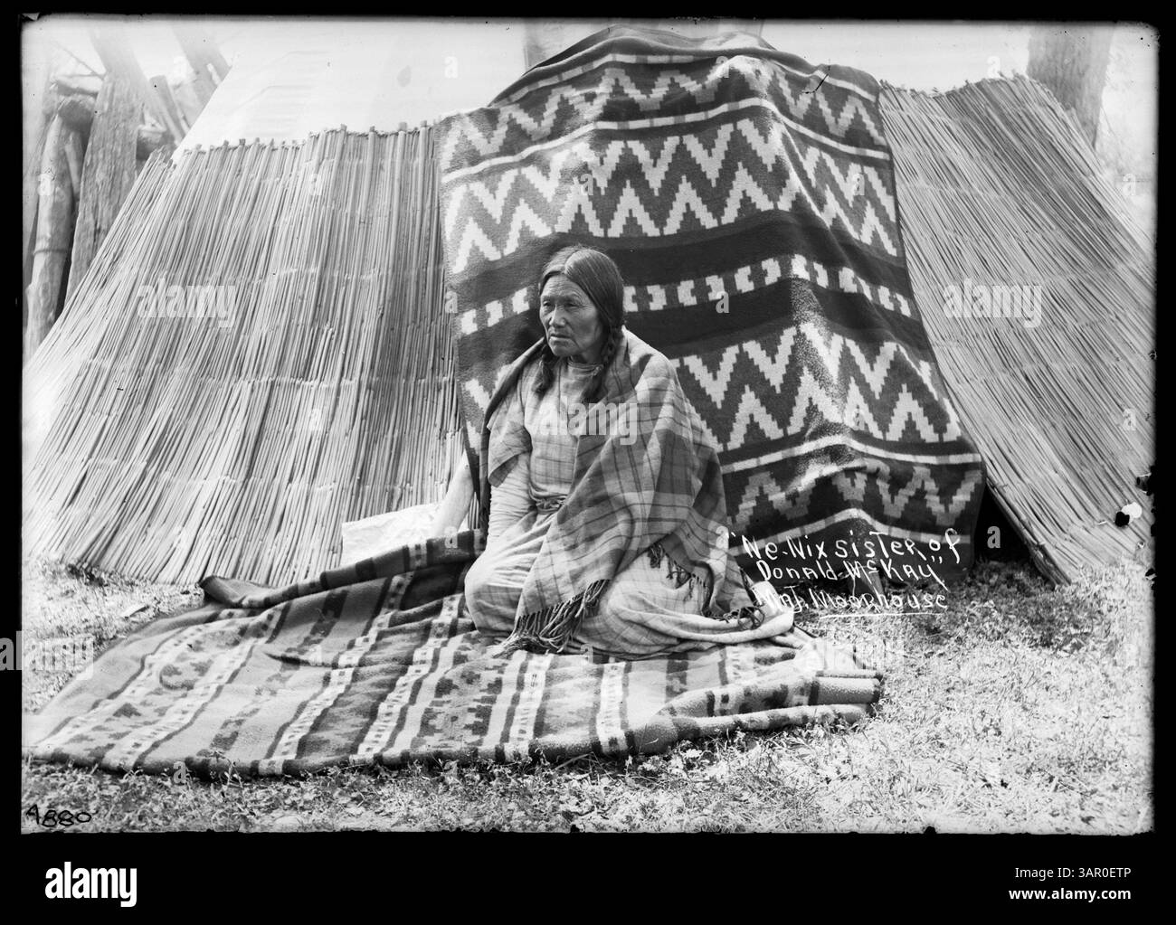 Photograph of We-nix, a Cayuse tribal woman, captured by Lee Moorhouse ...