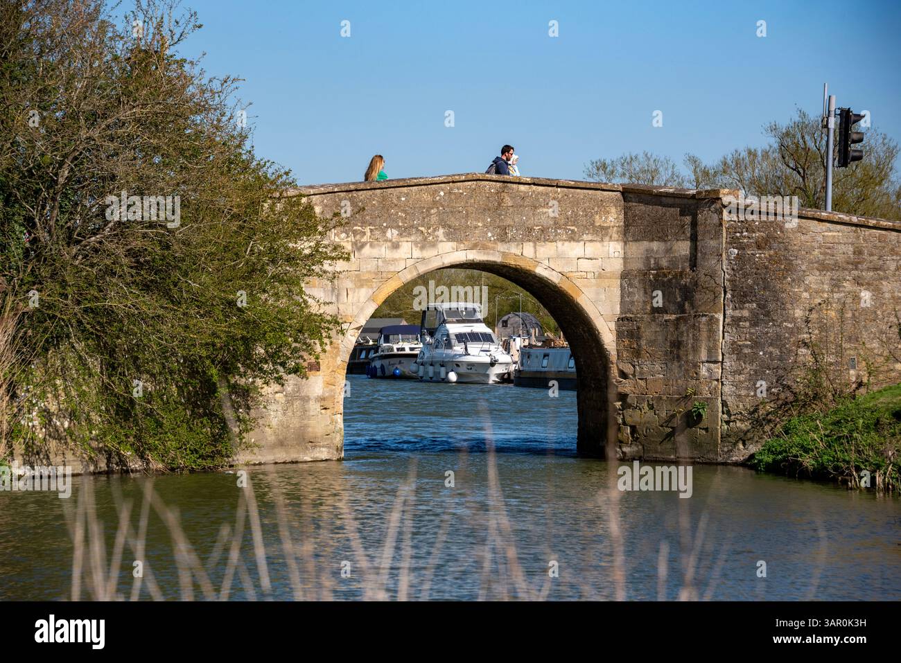 The Canal Bridge, one of the arches of Radcot bridge, Oxfordshire, UK ...
