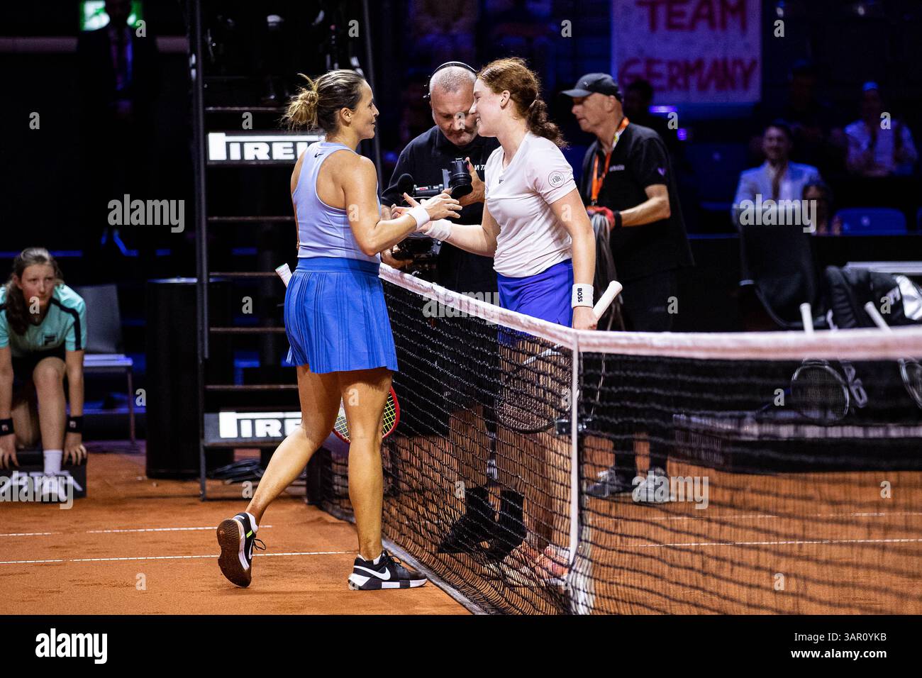 Stuttgart, Deutschland. 16th Apr, 2025. Ella Seidel besiegt Tatjana Maria. Gradulation und ...