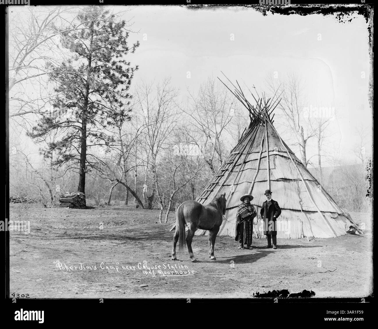 Tule tipi hi-res stock photography and images - Alamy