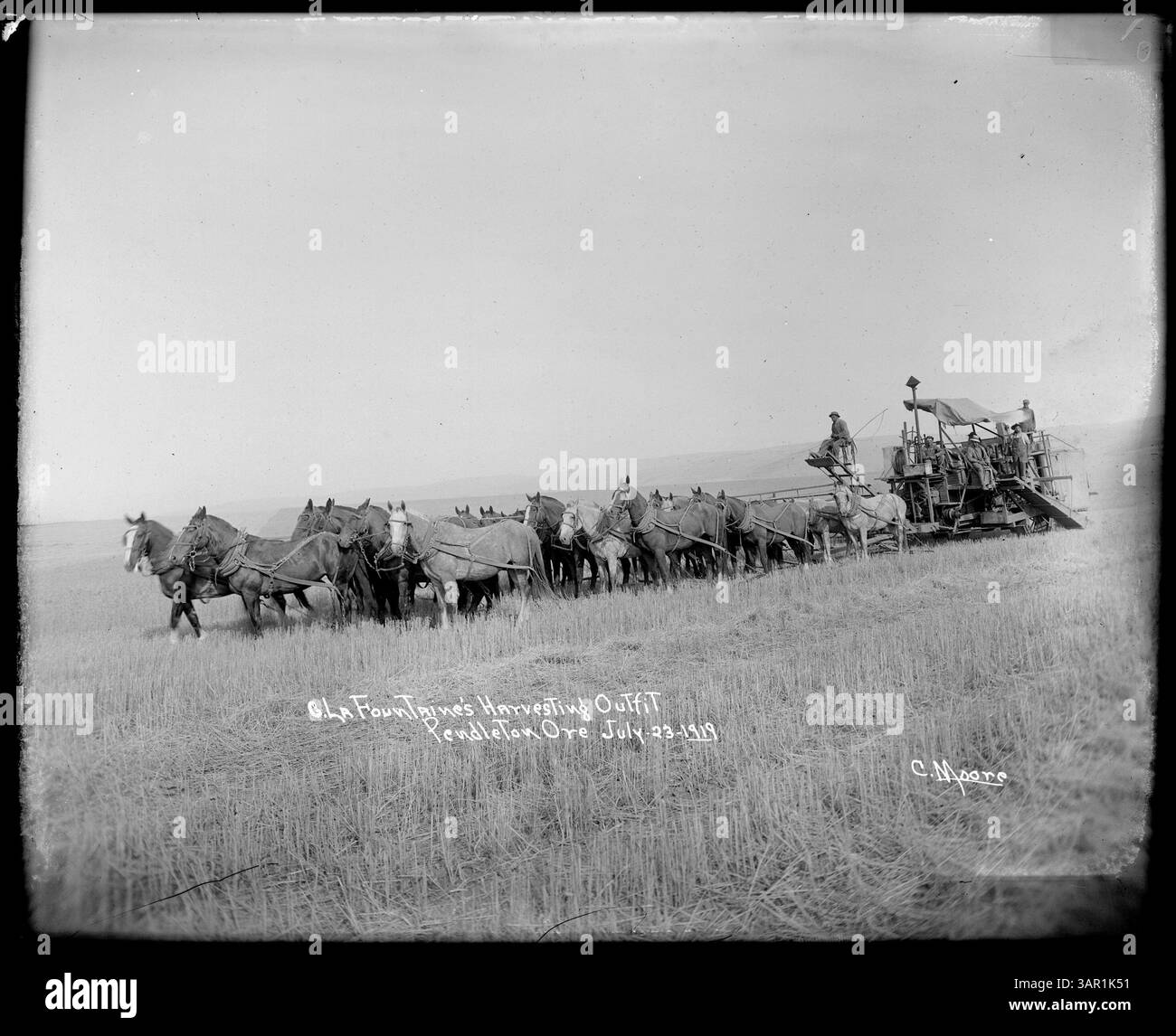 S 20 23 4 Black and White Stock Photos & Images - Alamy