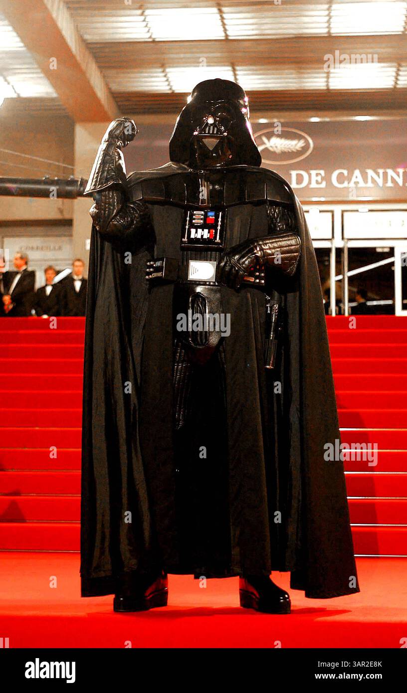 May 15, 2005 - K43423 .PREMIERE OF ''STAR WARS - EPISODE III: REVENGE ...