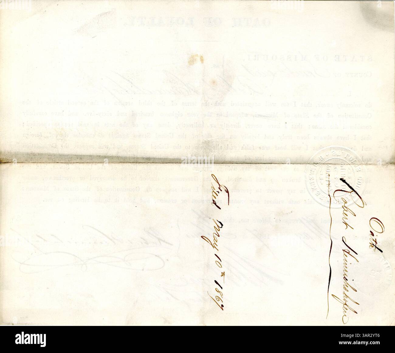 Robert Heinrichshofer swears an oath of loyalty to the United States ...