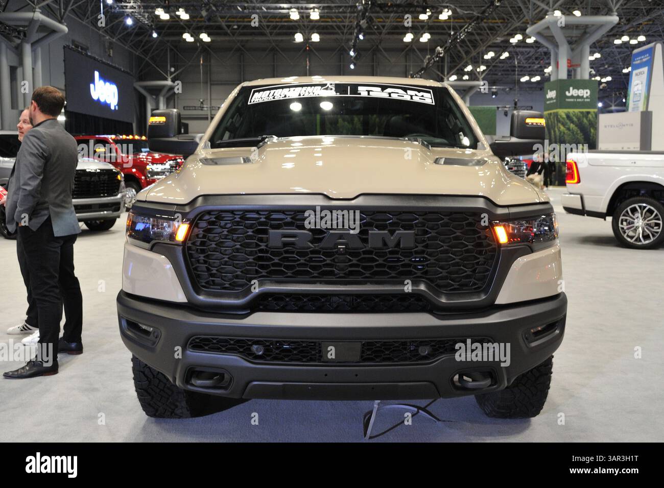 Motor trend 2025 truck hi-res stock photography and images - Alamy
