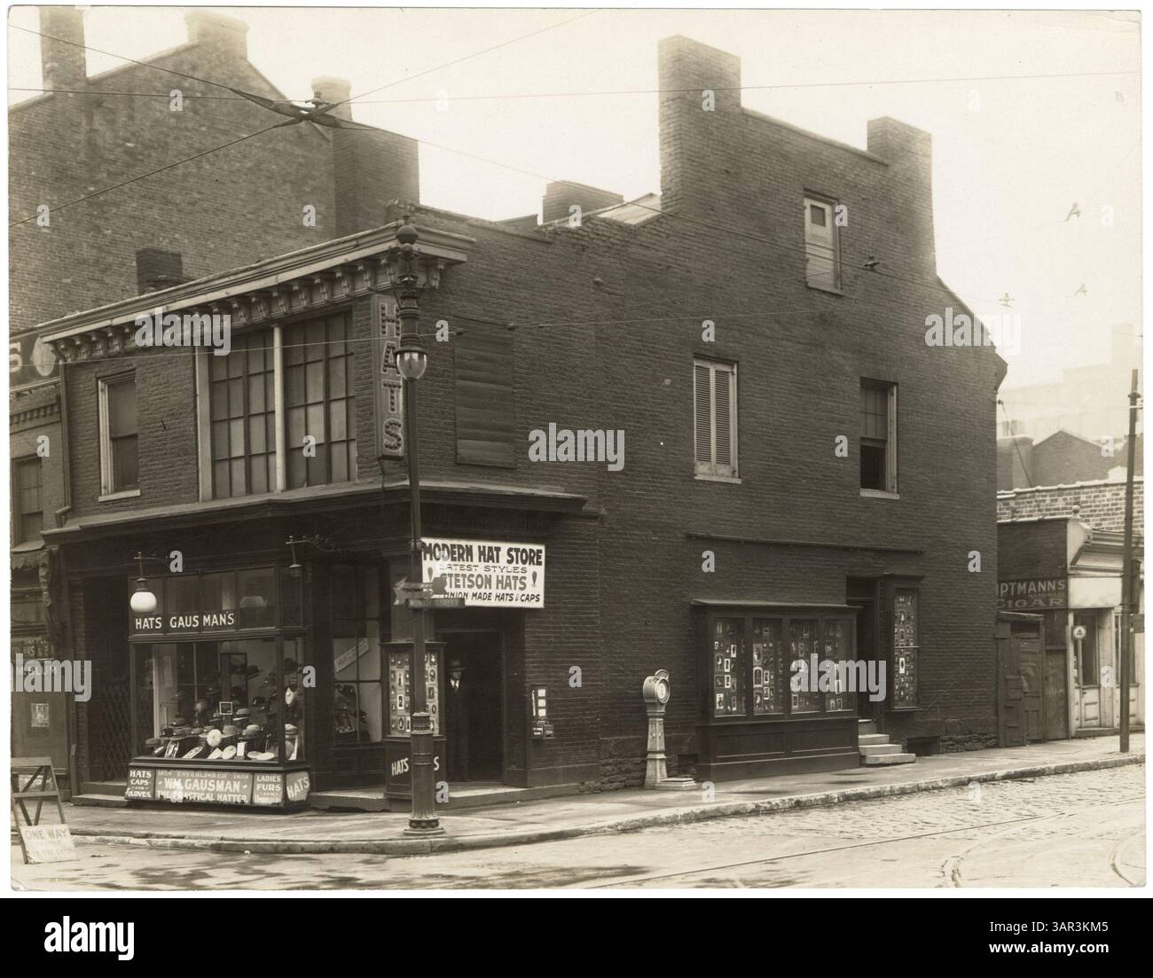 This photograph shows the J.W. Fischer Photo Studio at Ninth and ...
