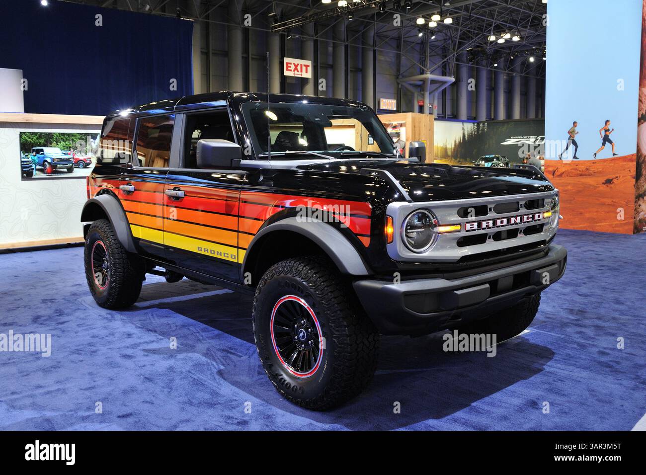 2025 Ford Bronco Big Bend Freewheeling 4x4 on display at the NY ...