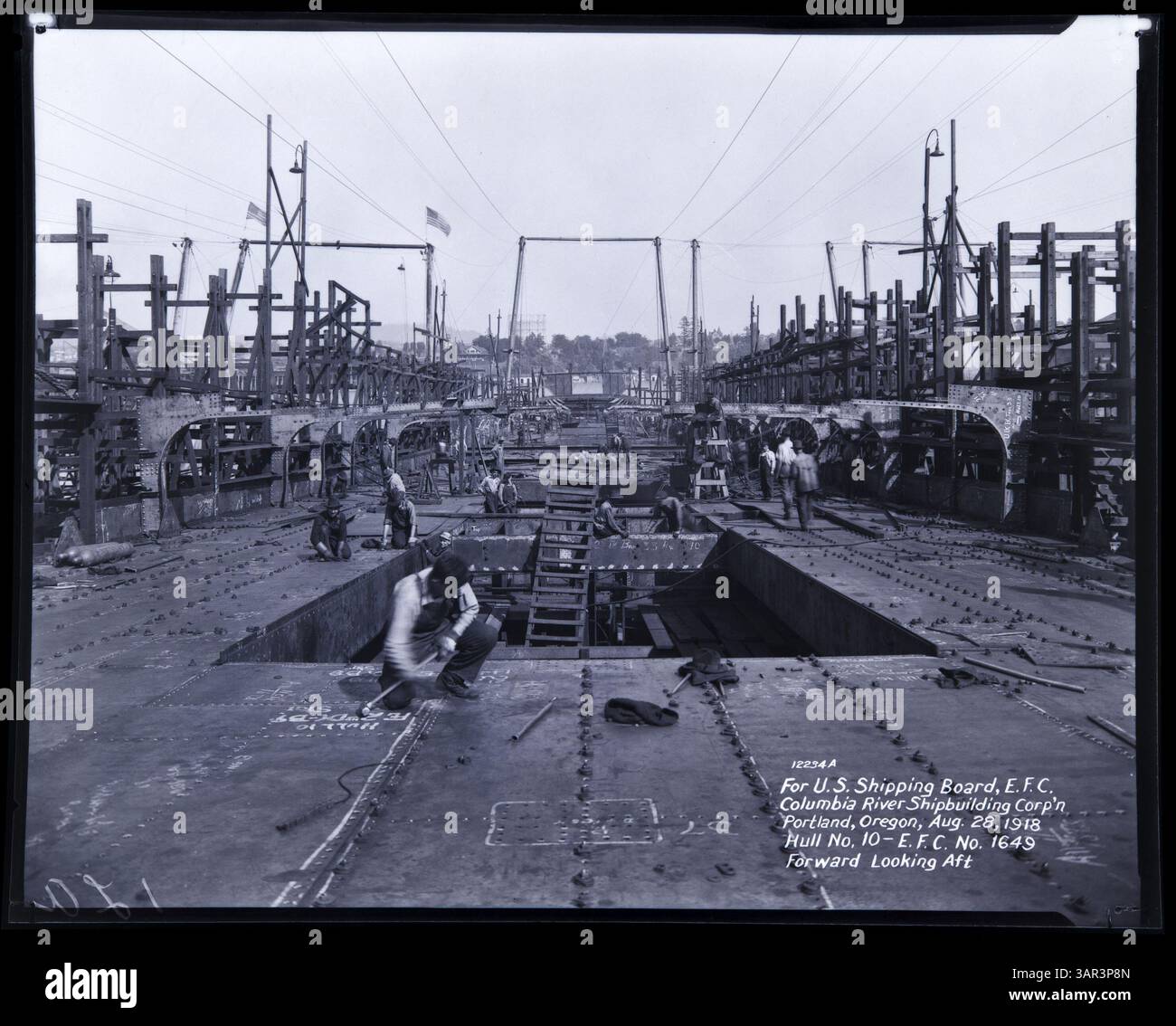 Photograph of the construction of Hull No. 10 at Columbia River ...