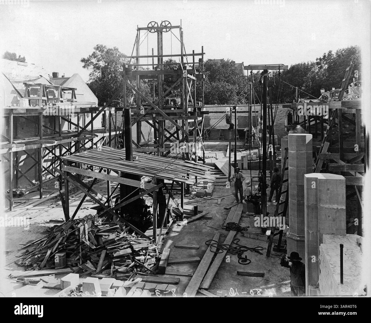This image shows the construction of the walls and columns of St. Mark ...