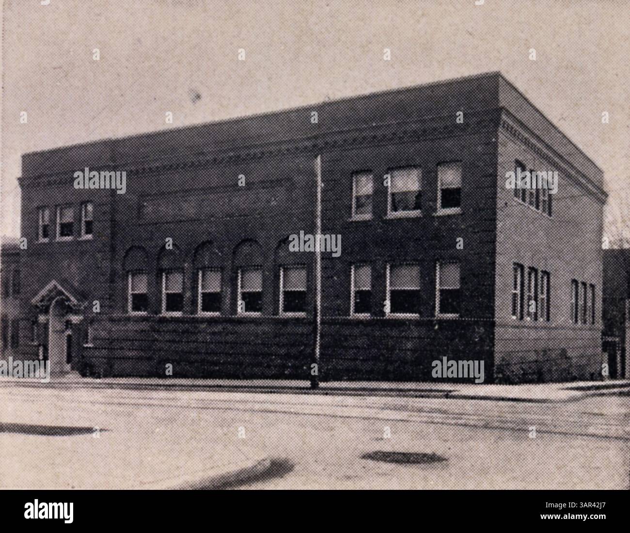 This image is part of the Building Oregon collection, documenting the ...