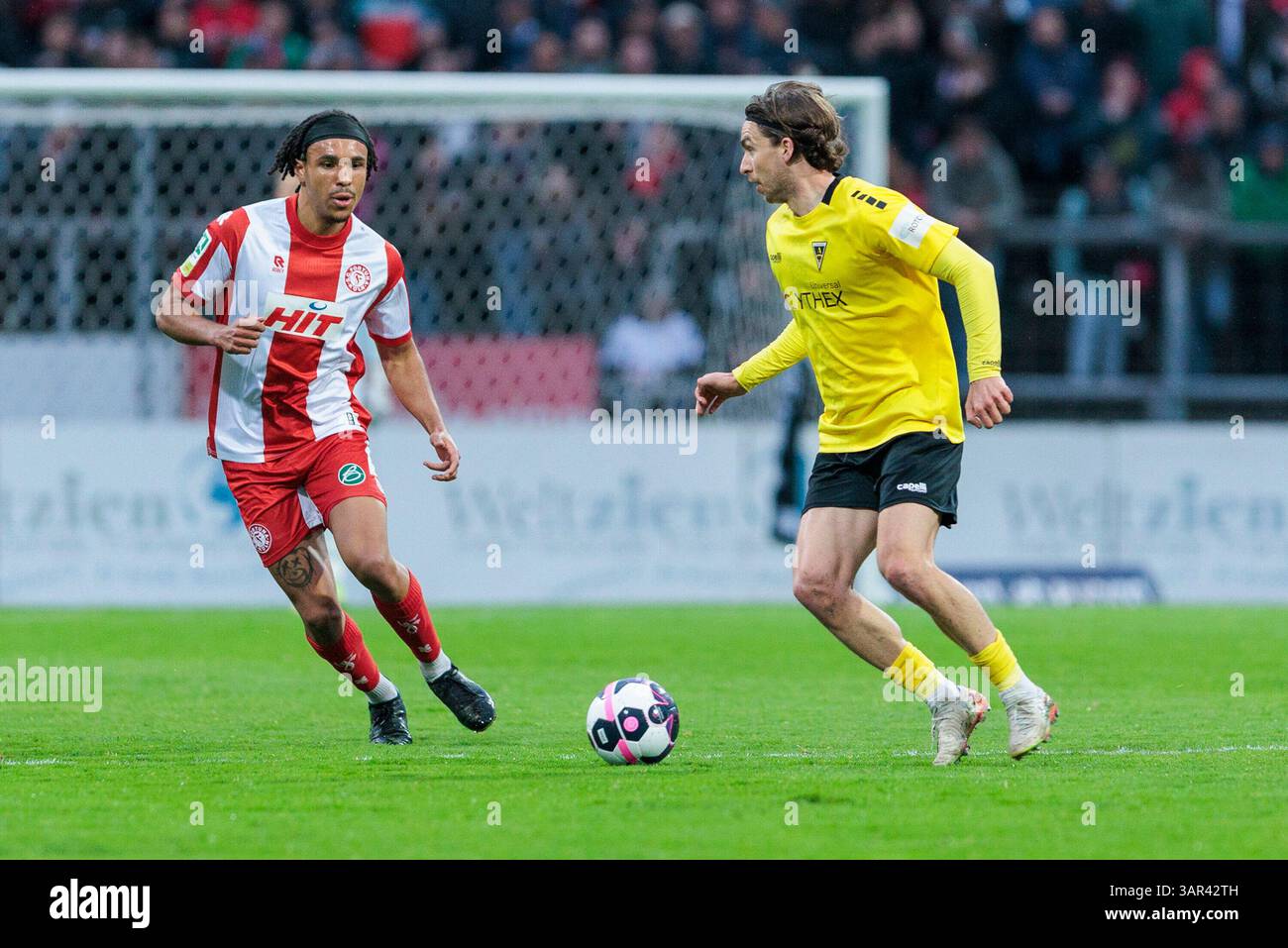 Joshua Eze (Fortuna K?ln, #6), Gianluca Gaudino (Alemannia Aachen, 46). Mittelrheinpokal ...