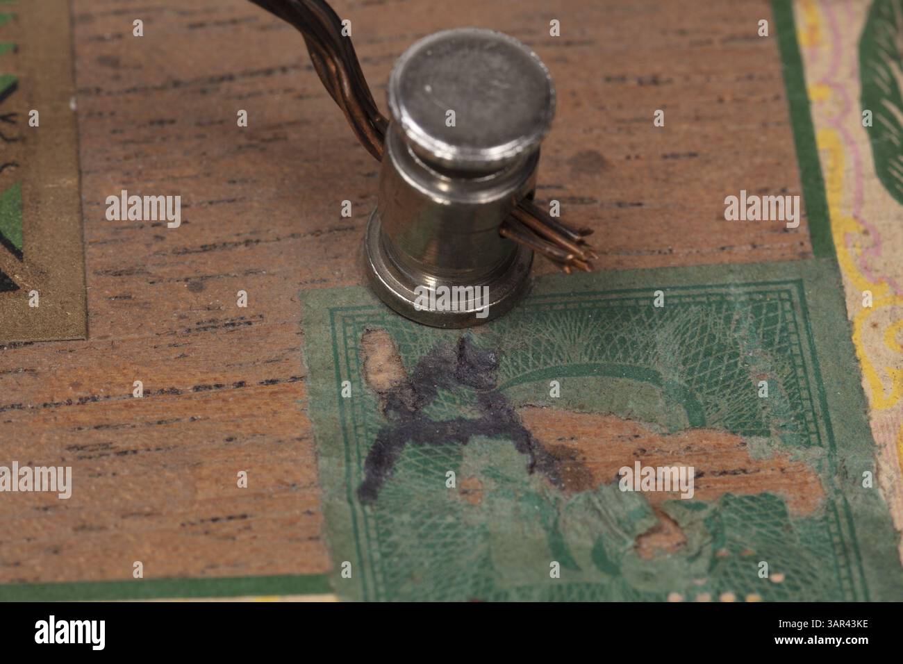 This crystal radio, built by 12-year-old Thomas Callahan during winter ...