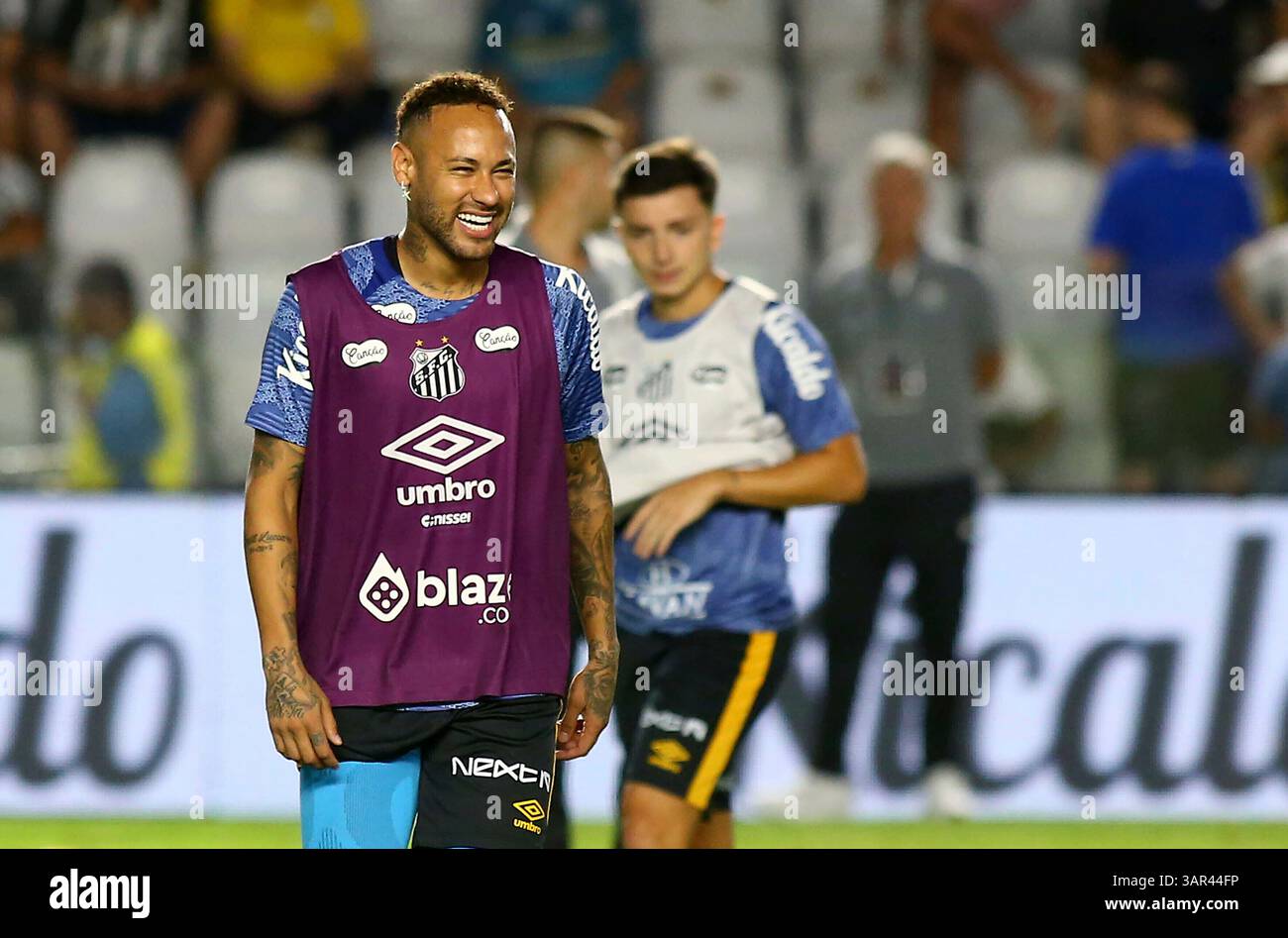 SP - SANTOS - 04/16/2025 - BRAZILIAN A 2025, SANTOS x ATLETICO-MG - Neymar, Santos player ...