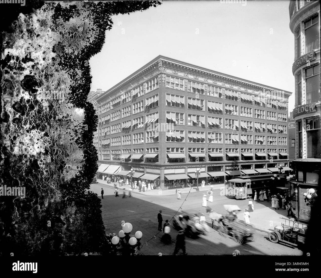 The Syndicate Block, featuring Donaldson's Glass Block, is an iconic ...