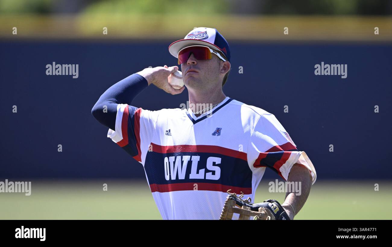Florida Atlantic's Carter Brady during an NCAA baseball game on Sunday ...