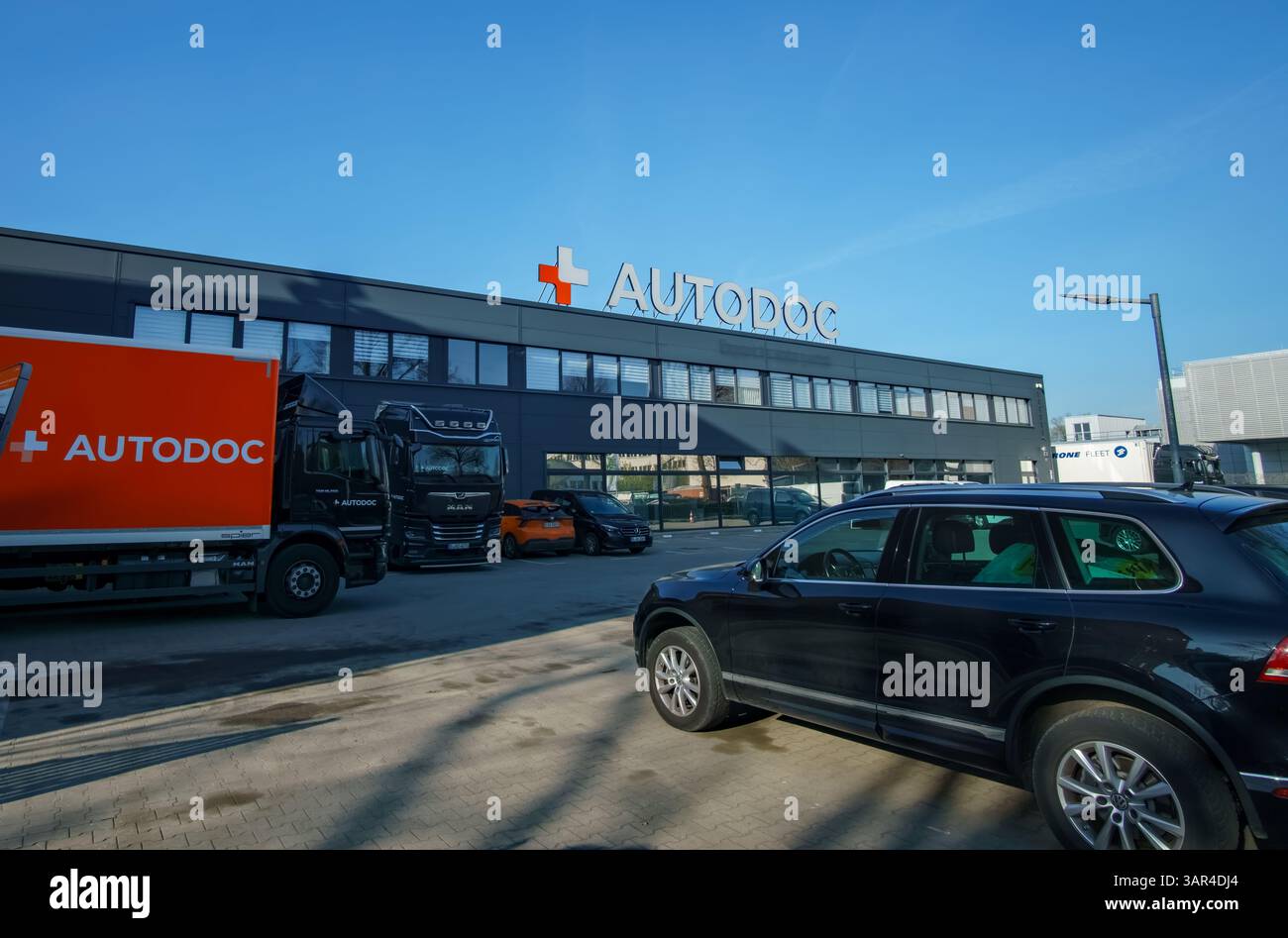 Autodoc trucks hi-res stock photography and images - Alamy