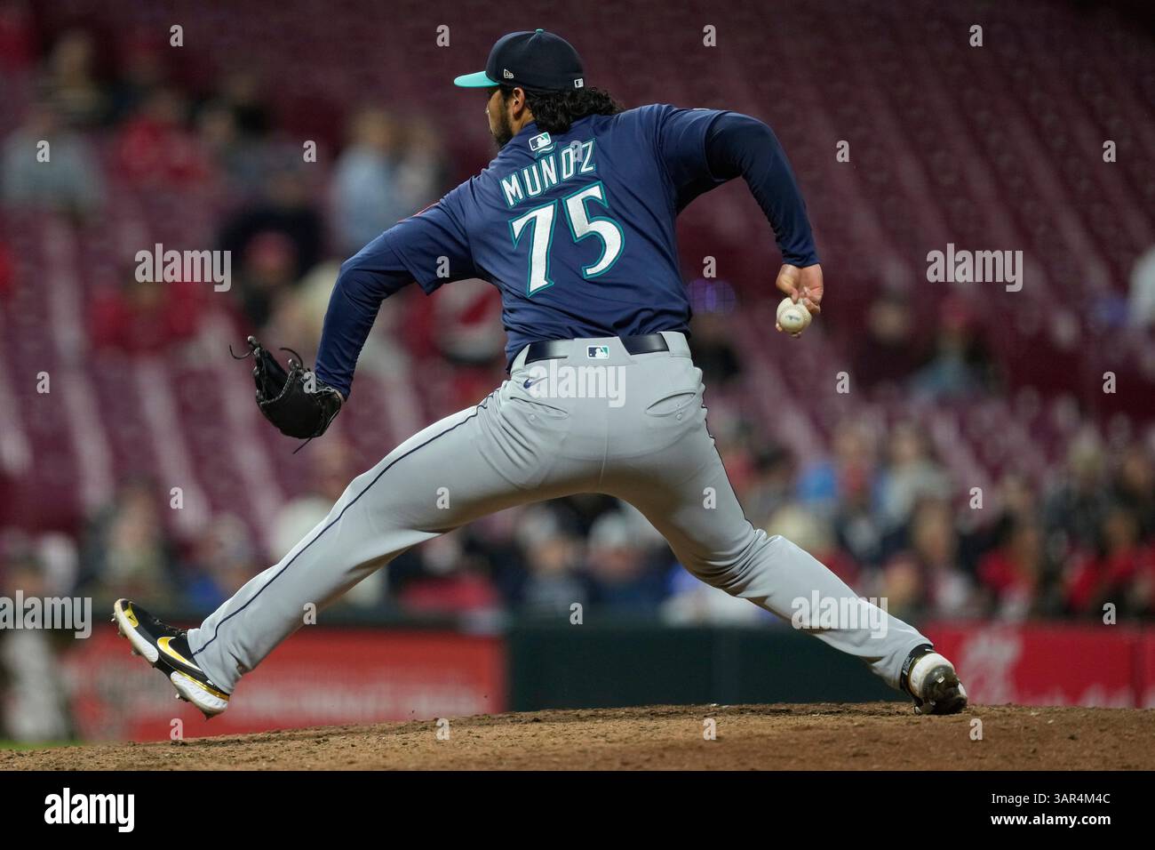 Seattle Mariners pitcher Andrés Muñoz throws in the ninth inning of a ...