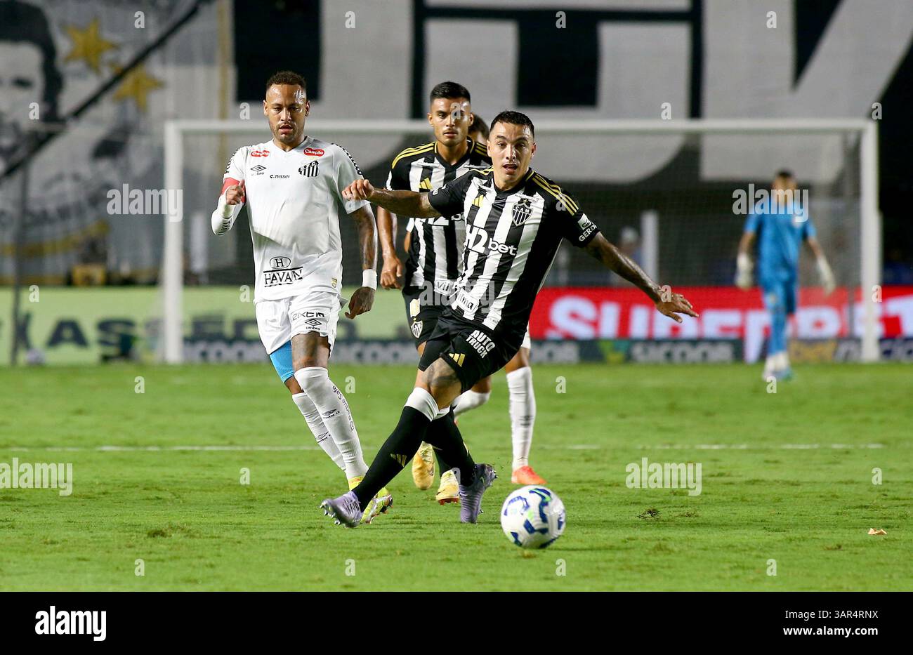 SP - SANTOS - 04/16/2025 - BRAZILIAN A 2025, SANTOS x ATLETICO-MG - Neymar Santos player during ...