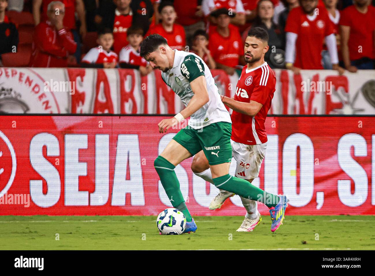 RS - PORTO ALEGRE - 04/16/2025 - BRAZILIAN A 2025, INTERNATIONAL x ...