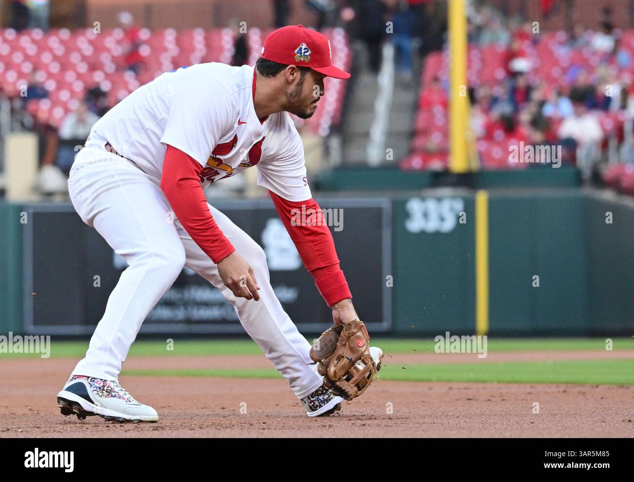 ST. LOUIS, MO - APRIL 15: St. Louis Cardinals third baseman Nolan ...