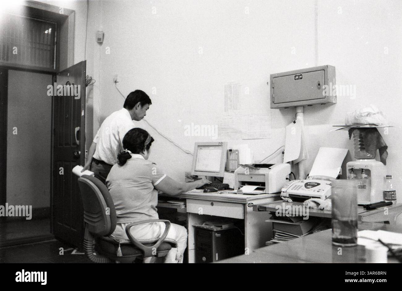 Early 2000s workspace hi-res stock photography and images - Alamy