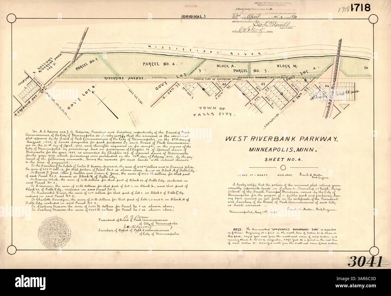 A view of West River Bank Parkway, located along the Mississippi River ...