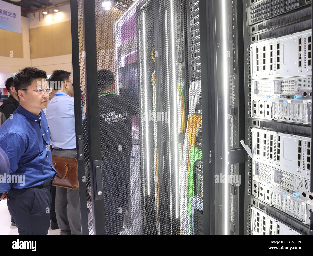 Suzhou,China.10th April 2025. The 2025 China Mobile Cloud & AI ...