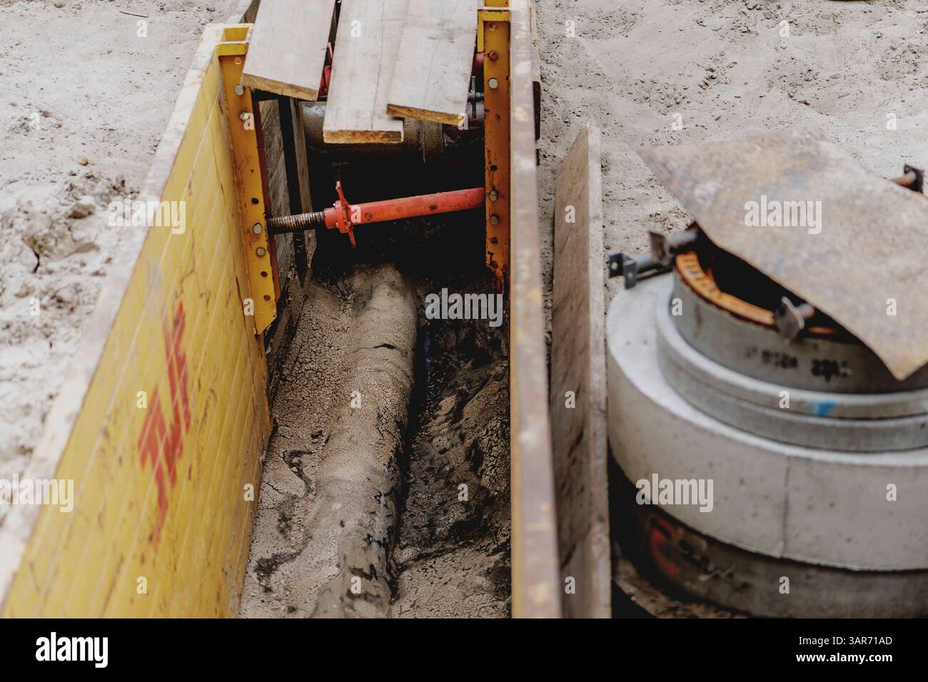 Erneuerung der Wasserleitungen in der Altstadt Koepenick in Berlin, 15. ...