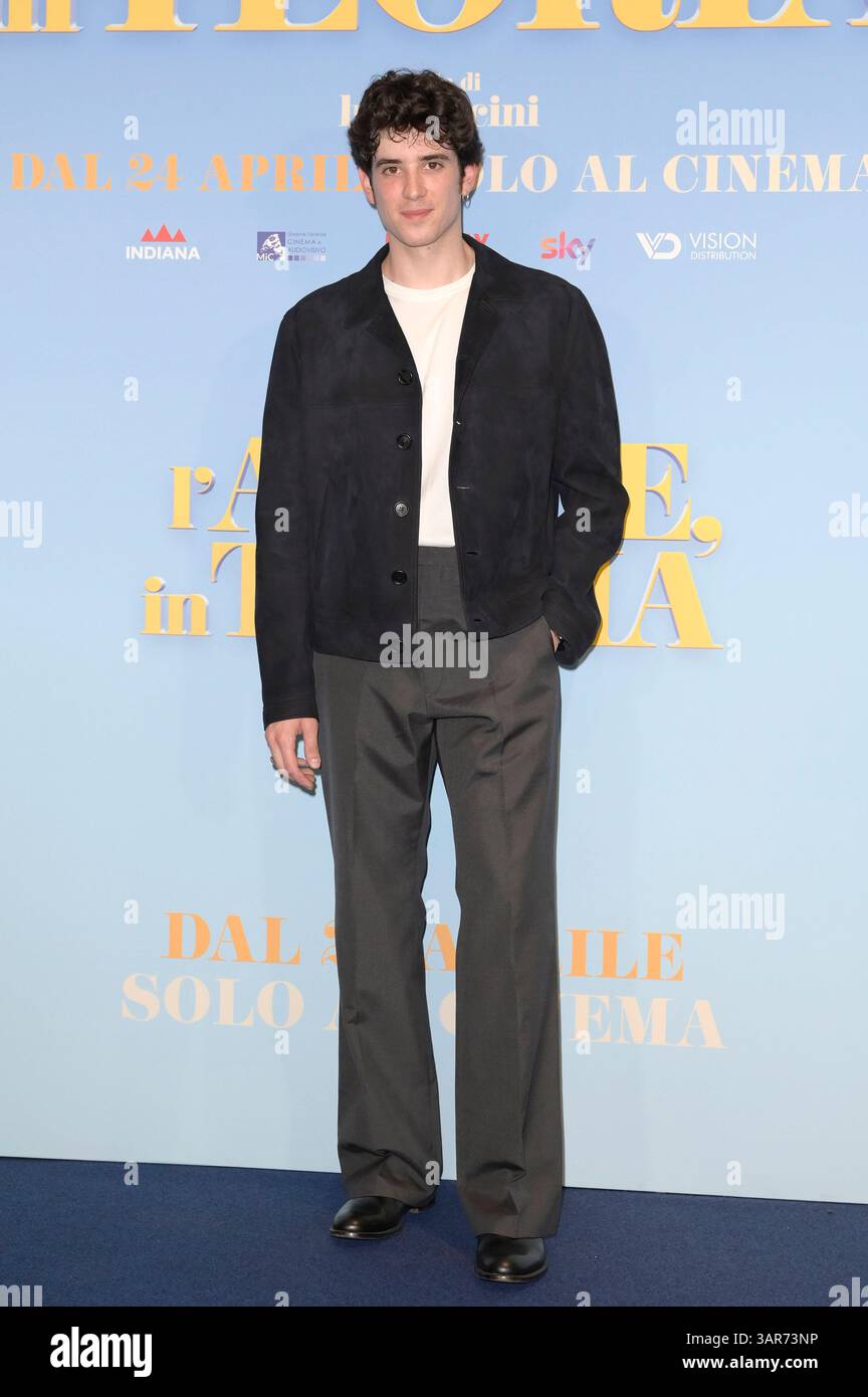 Nicolas Maupas beim Photocall zum Kinofilm 'L'amore, in teoria' im ...