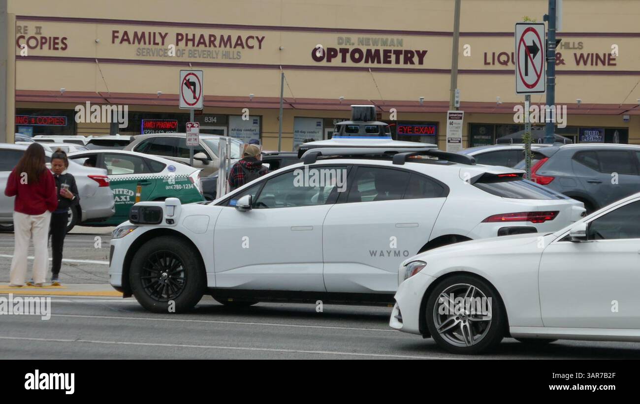 Los Angeles, California, USA 16th April 2025 Waymo Driverless Car in ...