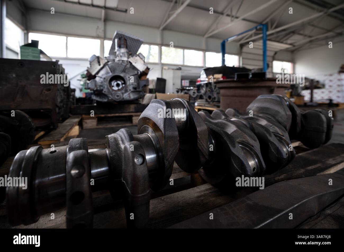 Disassembled engine blocks hi-res stock photography and images - Alamy