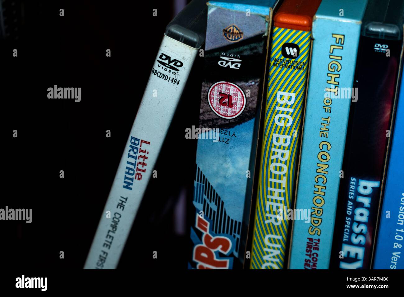 Dvd movies hi-res stock photography and images - Alamy