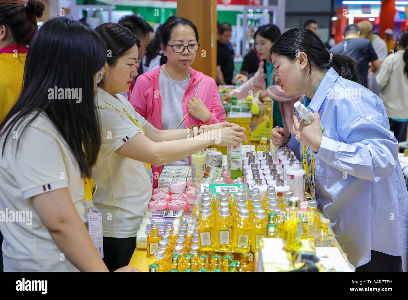 Haikou,China.14th April 2025. Visitors flocked to Malaysian exhibitors ...