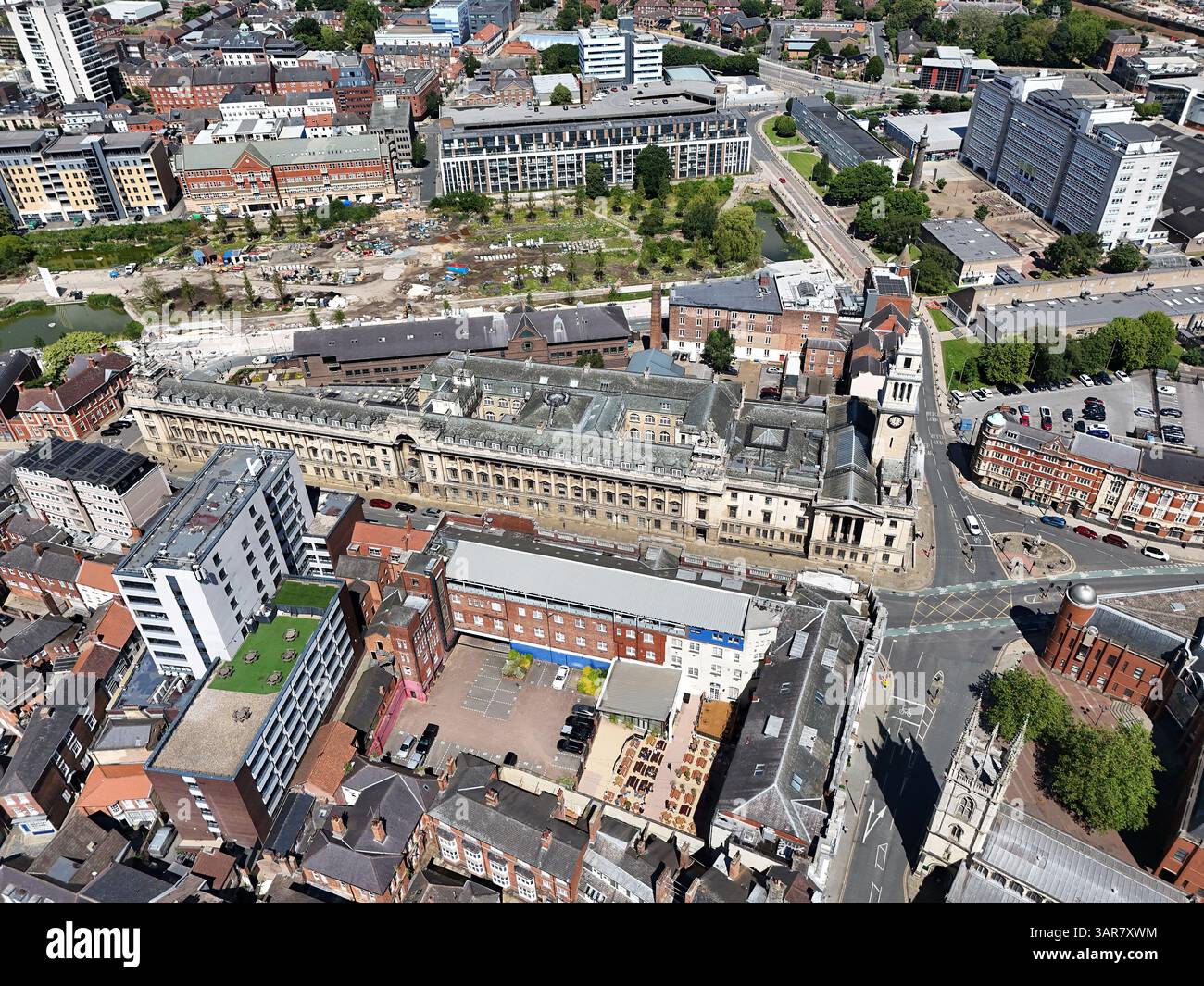 aerial view of Hull Guildhall, headquarters of Hull City Council ...