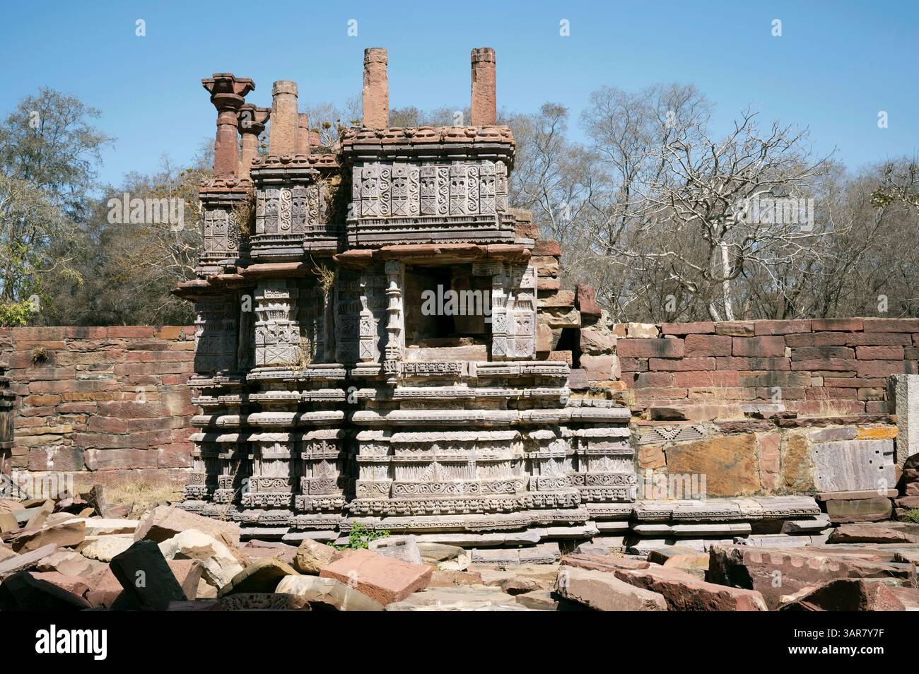 Ruins of a small temple near Shiv Mandir and Mahanal Mandir Complex ...
