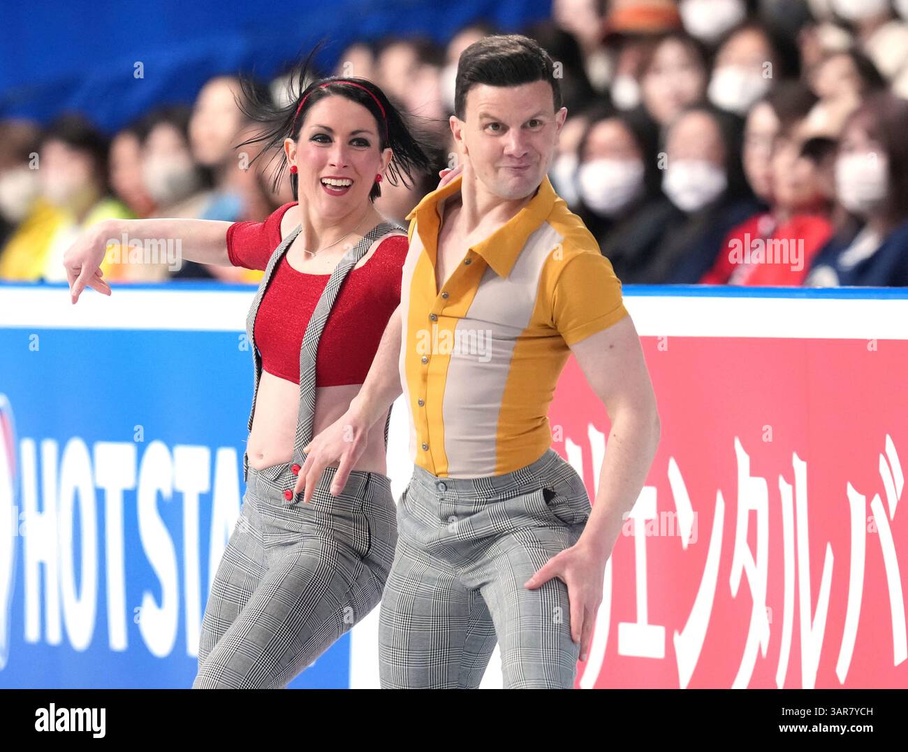 Charlene GUIGNARD and Marco FABBRI of Italy perform during Ice Dance ...