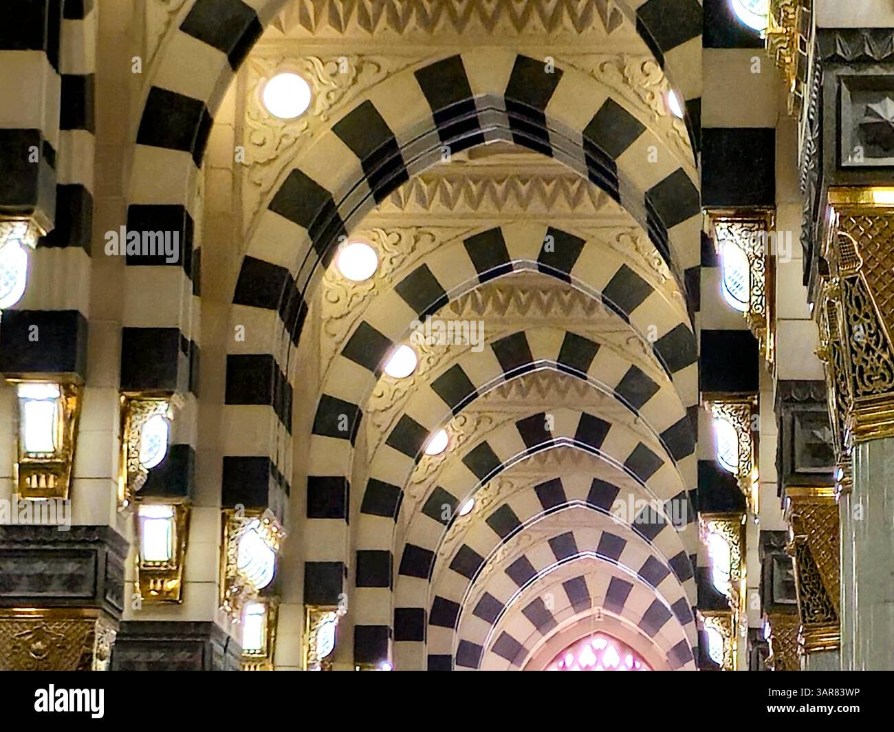 Details of The Prophet's Mosque al-Masjid al-Nabawi, the second mosque ...