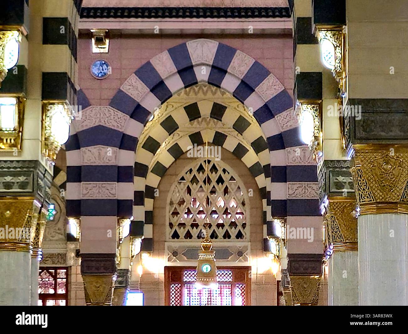Details of The Prophet's Mosque al-Masjid al-Nabawi, the second mosque ...