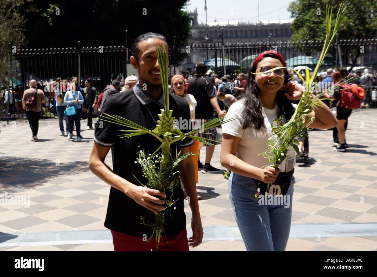 Palm Sunday Celebration In Mexico Catholic faithful hold palm branches ...