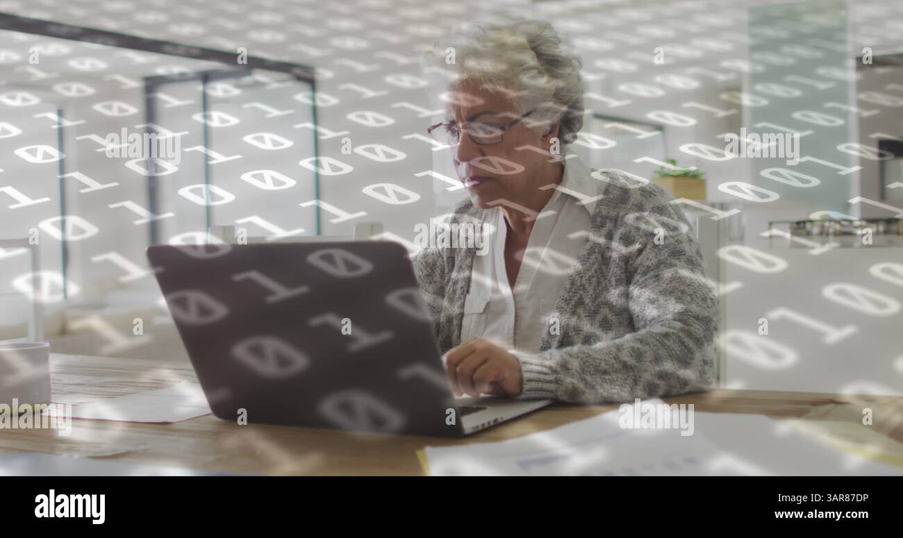 African american woman coding hi-res stock photography and images - Alamy