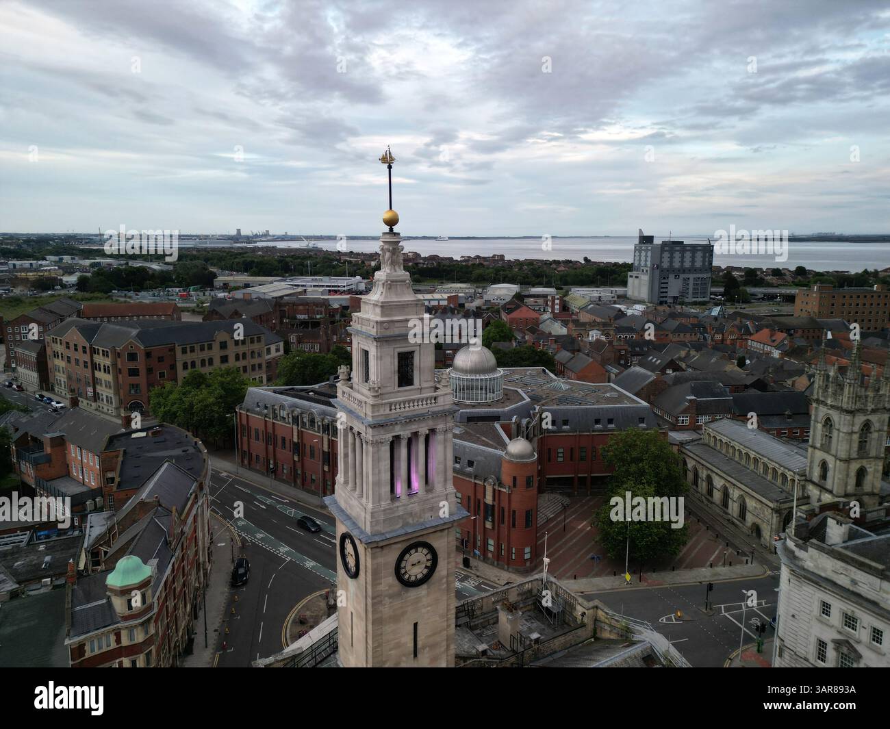 aerial view of Hull Guildhall, headquarters of Hull City Council ...