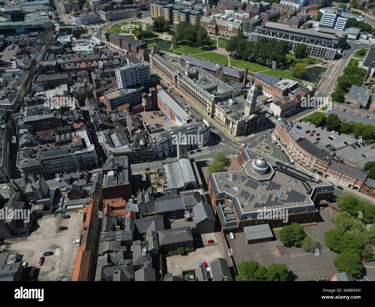 aerial view of Hull Guildhall, headquarters of Hull City Council ...