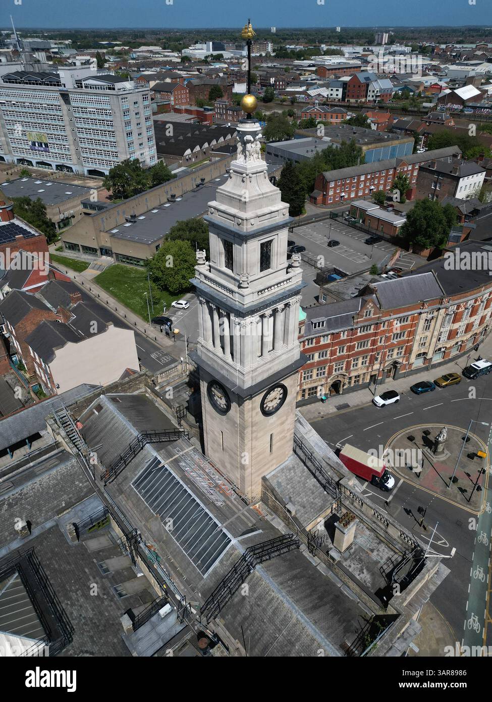 aerial view of Hull Guildhall, headquarters of Hull City Council ...