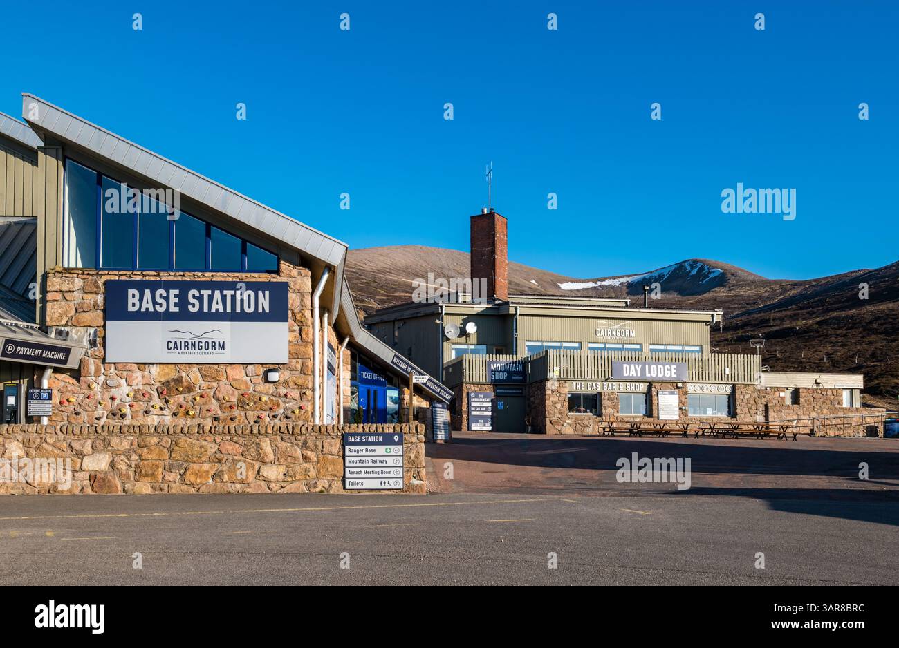 Base station of Cairngorm Mountain Railway, Scottish Highlands ...
