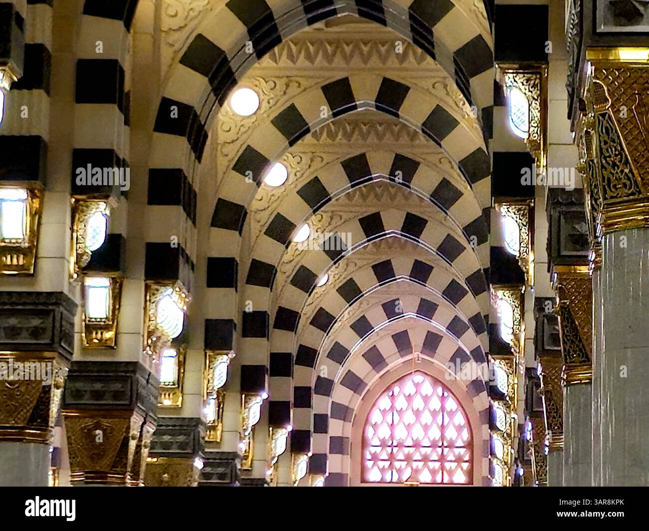 Details of The Prophet's Mosque al-Masjid al-Nabawi, the second mosque ...