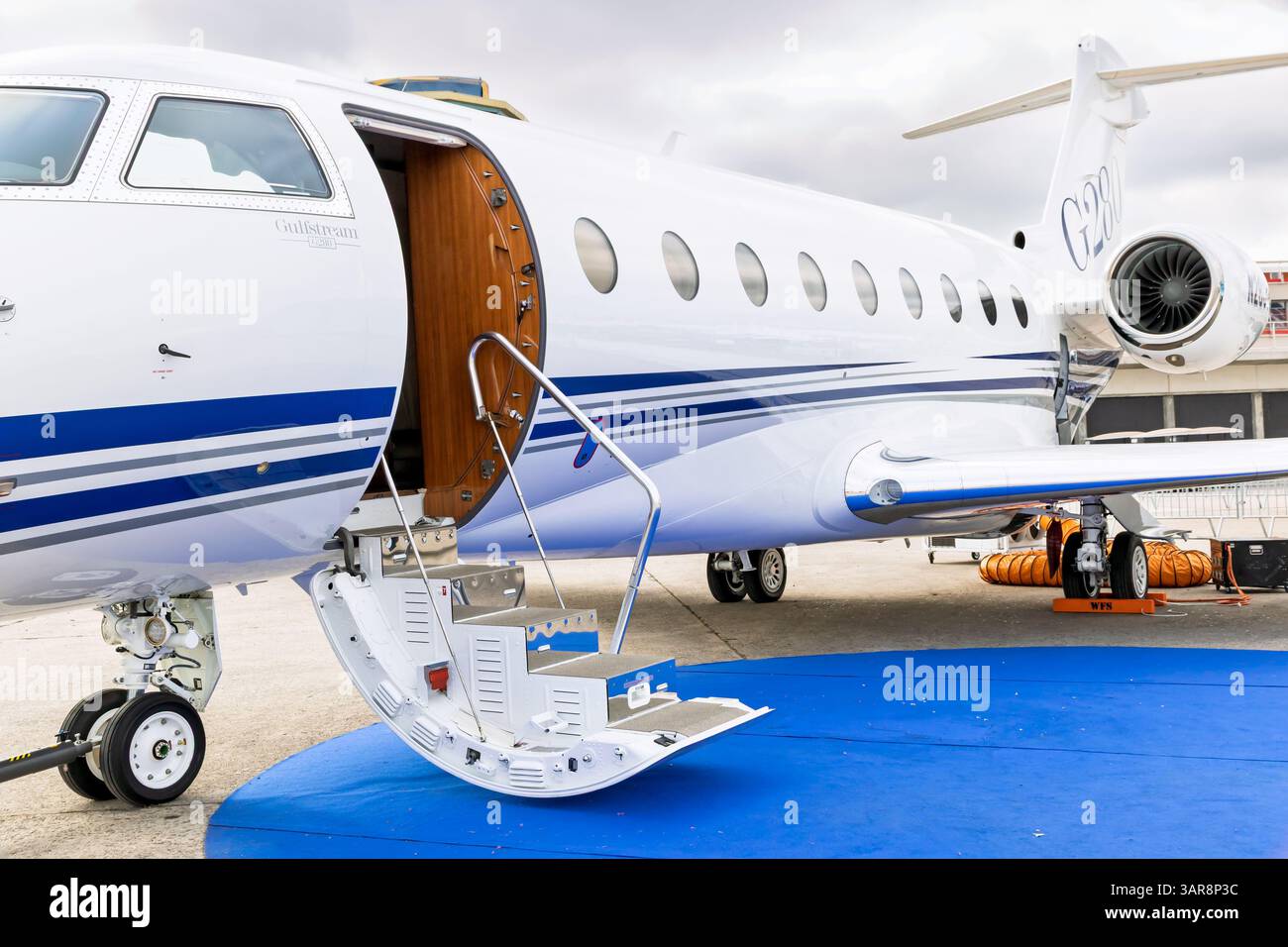 Gulfstream G280 business jet entrance at the Paris Air Show. Le Bourget ...